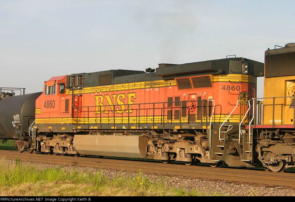 BNSF 4860